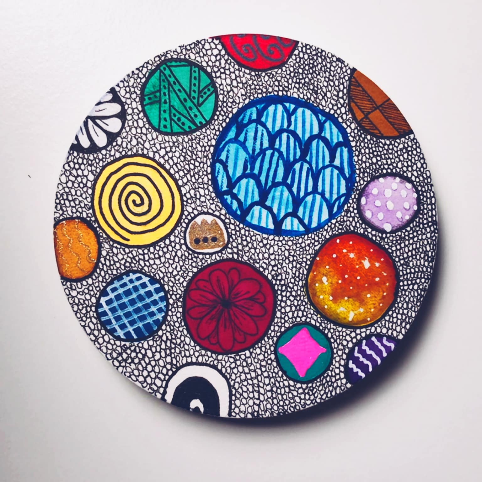 Mindful circle pattern exercise • The Creative Cooldown