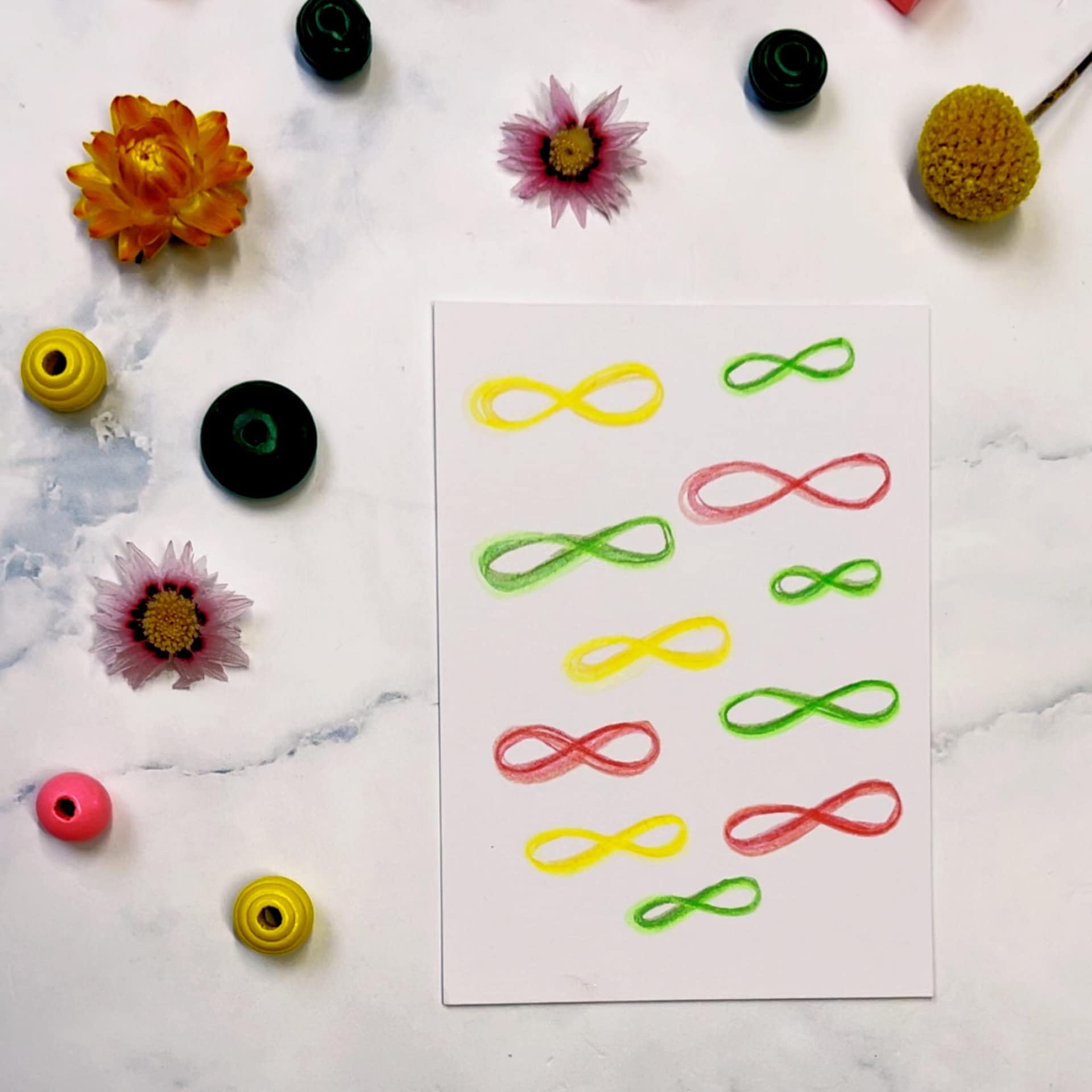 Mindful lemniscate drawing exercise • The Creative Cooldown